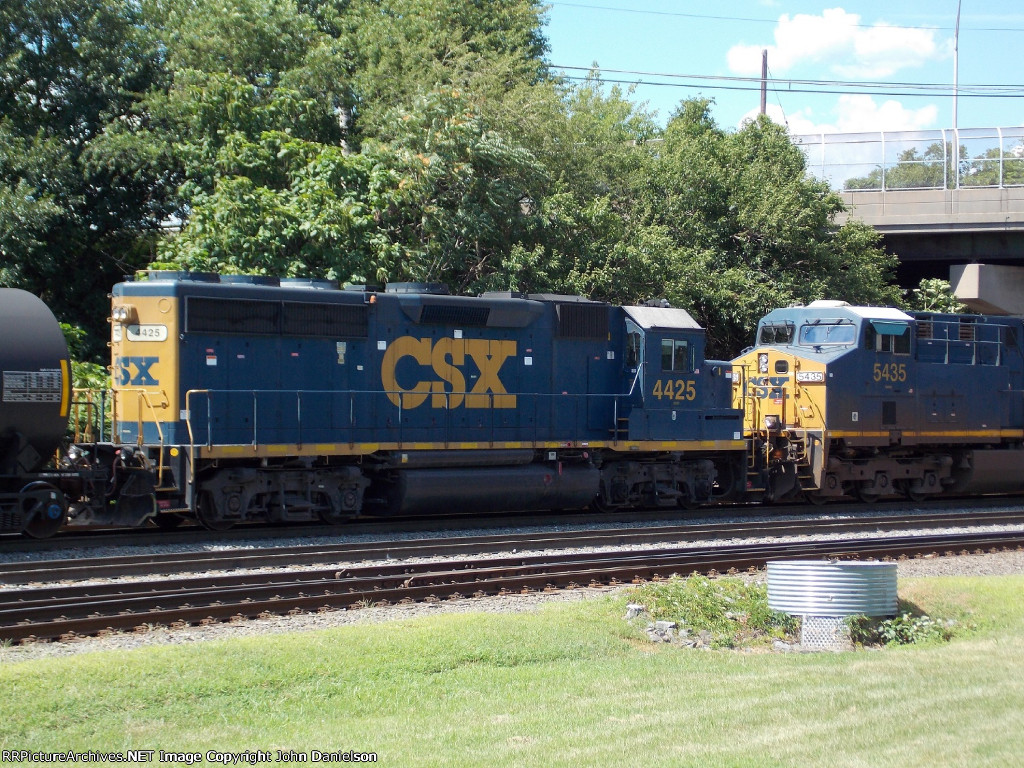 CSX 4425